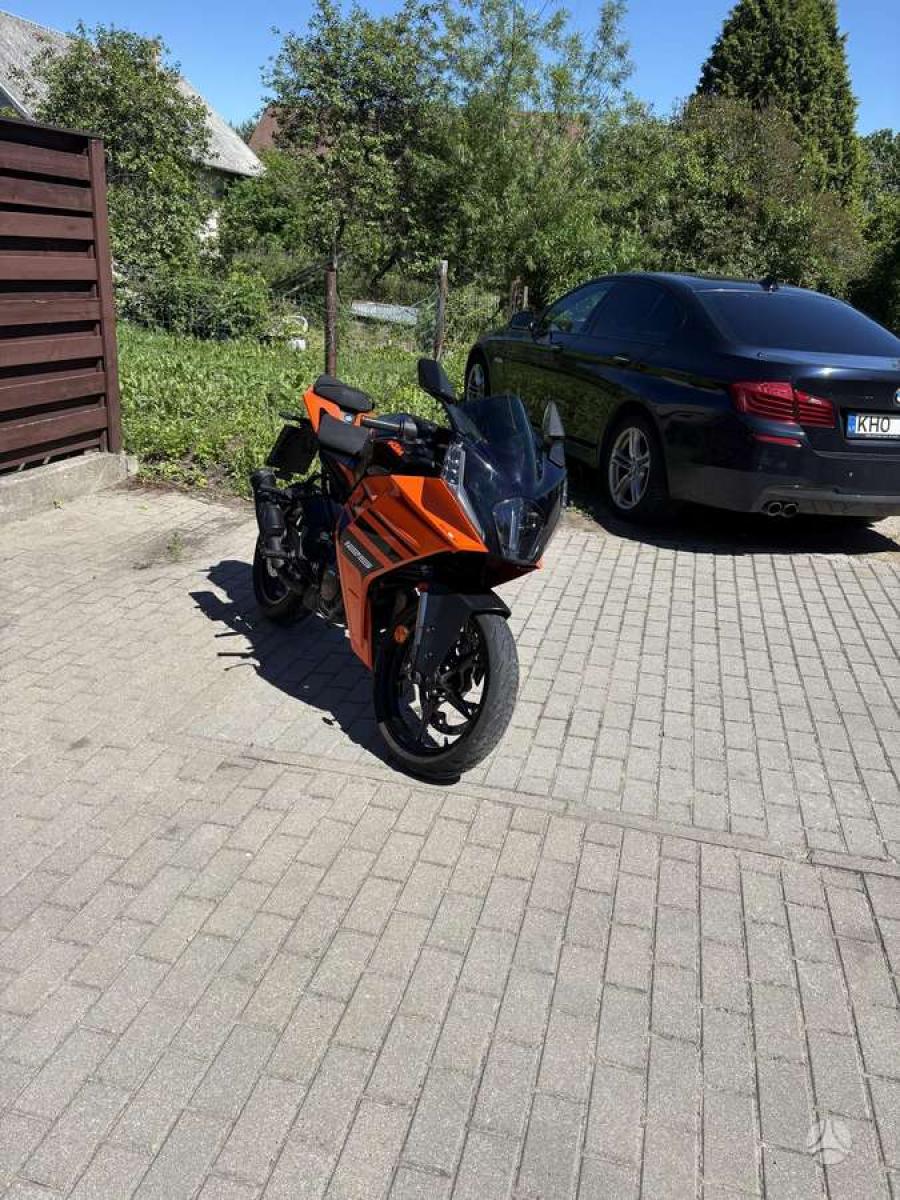 Orange KTM RC 2024 in Klaipeda, with an engine capacity of 0.13 L and mileage of 9 thousand km for 3700 €, photo 3 on AUTOMOTO.COM.LV
