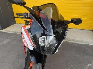 White KTM RC 2024 in Siauliai, with an engine capacity of 0.13 L and mileage of 16 thousand km for 2150 €, photo 6 on AUTOMOTO.COM.LV
