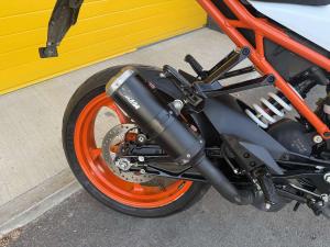 White KTM RC 2024 in Siauliai, with an engine capacity of 0.13 L and mileage of 16 thousand km for 2150 €, photo 12 on AUTOMOTO.COM.LV