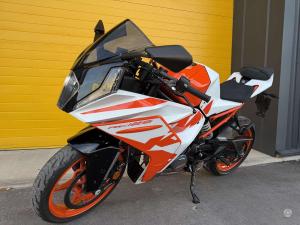 White KTM RC 2024 in Siauliai, with an engine capacity of 0.13 L and mileage of 16 thousand km for 2150 €, photo 19 on AUTOMOTO.COM.LV