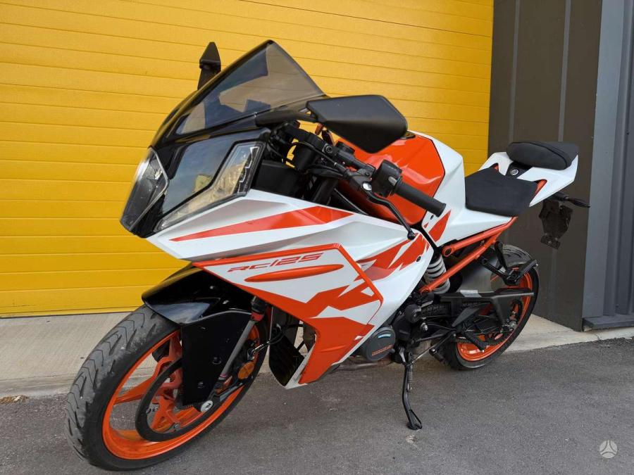 White KTM RC 2024 in Siauliai, with an engine capacity of 0.13 L and mileage of 16 thousand km for 2150 €, photo 19 on AUTOMOTO.COM.LV