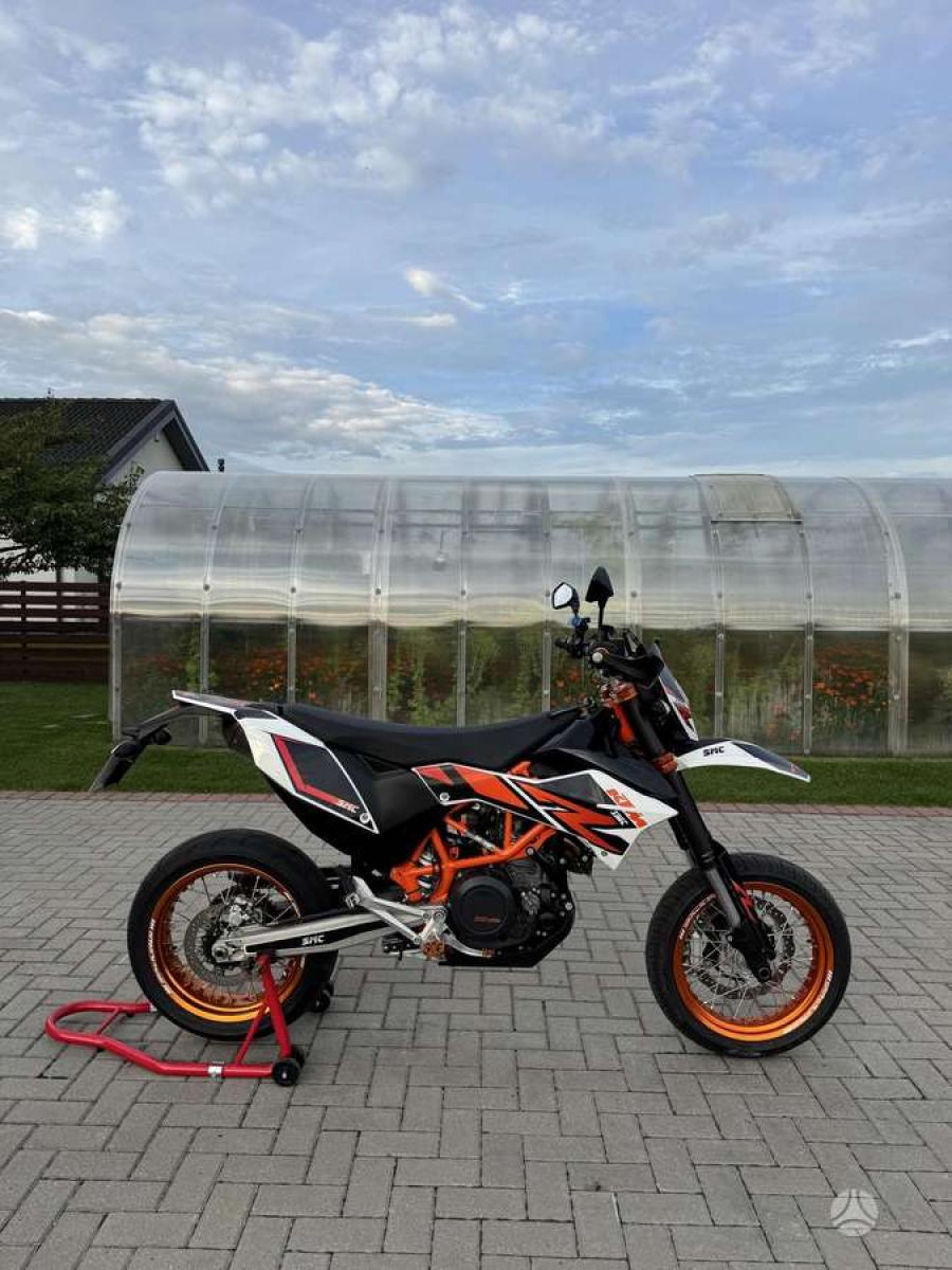 Orange KTM SMC 2014 in Klaipeda, with an engine capacity of 0.69 L and mileage of 19 thousand km for 5999 €, photo 1 on AUTOMOTO.COM.LV