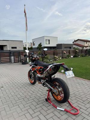 Orange KTM SMC 2014 in Klaipeda, with an engine capacity of 0.69 L and mileage of 19 thousand km for 5999 €, photo 6 on AUTOMOTO.COM.LV