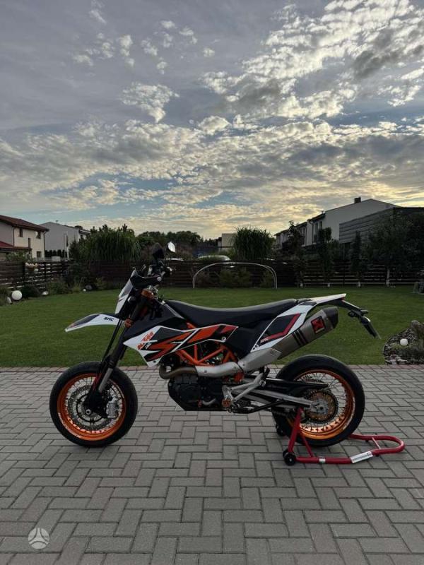 Orange KTM SMC 2014 in Klaipeda, with an engine capacity of 0.69 L and mileage of 19 thousand km for 5999 €, photo 7 on AUTOMOTO.COM.LV