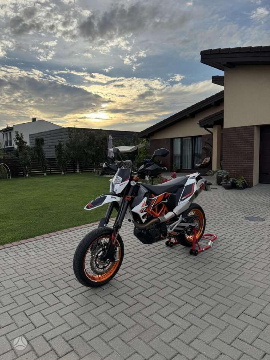 Orange KTM SMC 2014 in Klaipeda, with an engine capacity of 0.69 L and mileage of 19 thousand km for 5999 €, photo 8 on AUTOMOTO.COM.LV