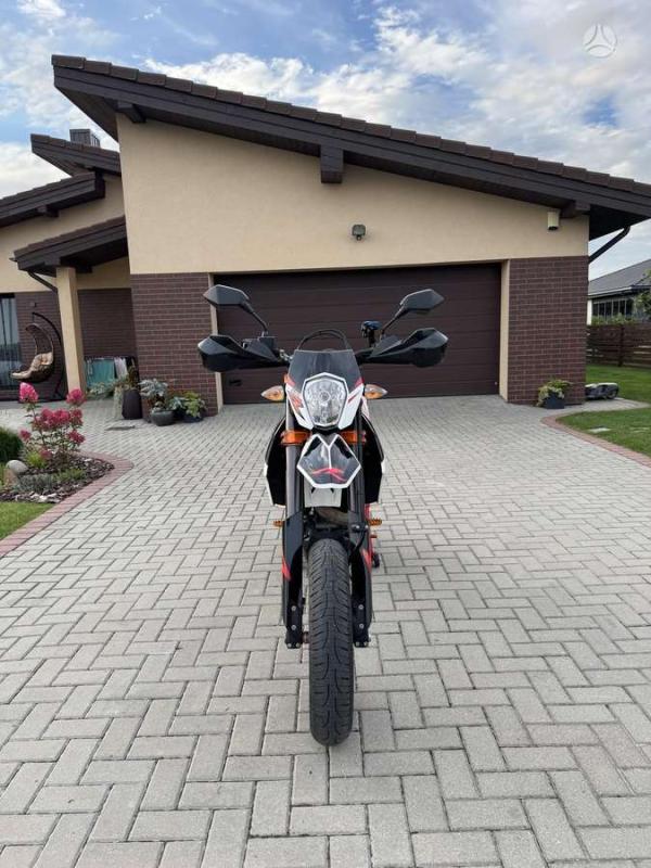 Orange KTM SMC 2014 in Klaipeda, with an engine capacity of 0.69 L and mileage of 19 thousand km for 5999 €, photo 9 on AUTOMOTO.COM.LV