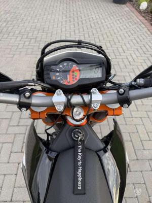 Orange KTM SMC 2014 in Klaipeda, with an engine capacity of 0.69 L and mileage of 19 thousand km for 5999 €, photo 11 on AUTOMOTO.COM.LV