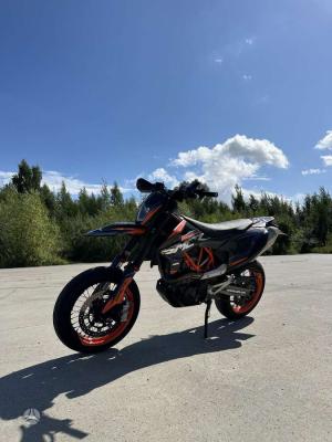 Oranžs KTM SMC 2020 Panevēža, ar dzinēja tilpumu 0.69 L un nobraukumu 18 tūkst. km par 6000 €, foto 7 vietnē AUTOMOTO.COM.LV