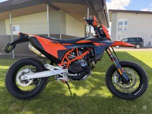 Orange KTM SMC 2026 in Kelme, with an engine capacity of 0.69 L and mileage of 0 thousand km for 7500 €, photo 3 on AUTOMOTO.COM.LV