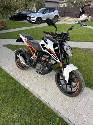 Balts KTM SMC 2019 Panevēža, ar dzinēja tilpumu 0.13 L un nobraukumu 18 tūkst. km par 2100 €, foto 1 vietnē AUTOMOTO.COM.LV