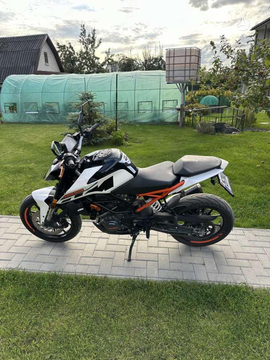 Balts KTM SMC 2019 Panevēža, ar dzinēja tilpumu 0.13 L un nobraukumu 18 tūkst. km par 2100 €, foto 3 vietnē AUTOMOTO.COM.LV