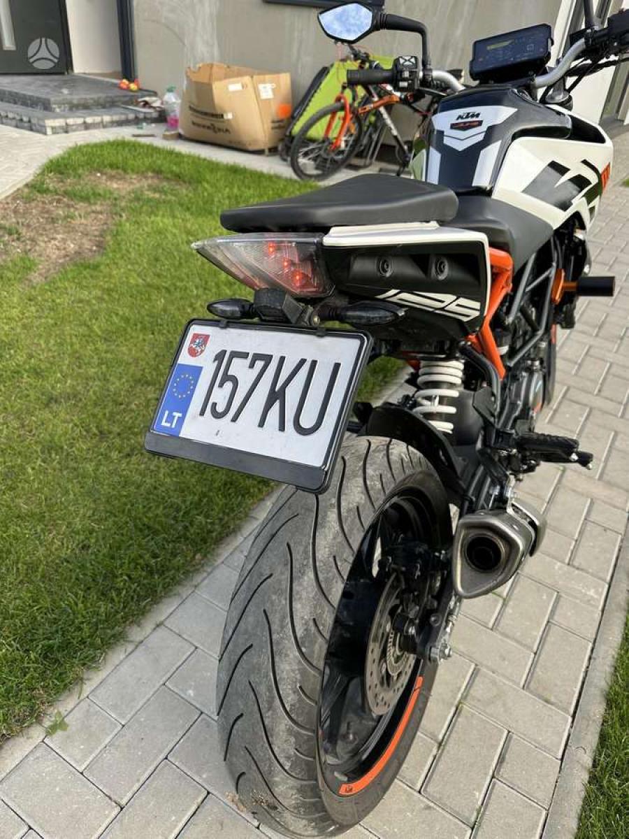 Balts KTM SMC 2019 Panevēža, ar dzinēja tilpumu 0.13 L un nobraukumu 18 tūkst. km par 2100 €, foto 8 vietnē AUTOMOTO.COM.LV