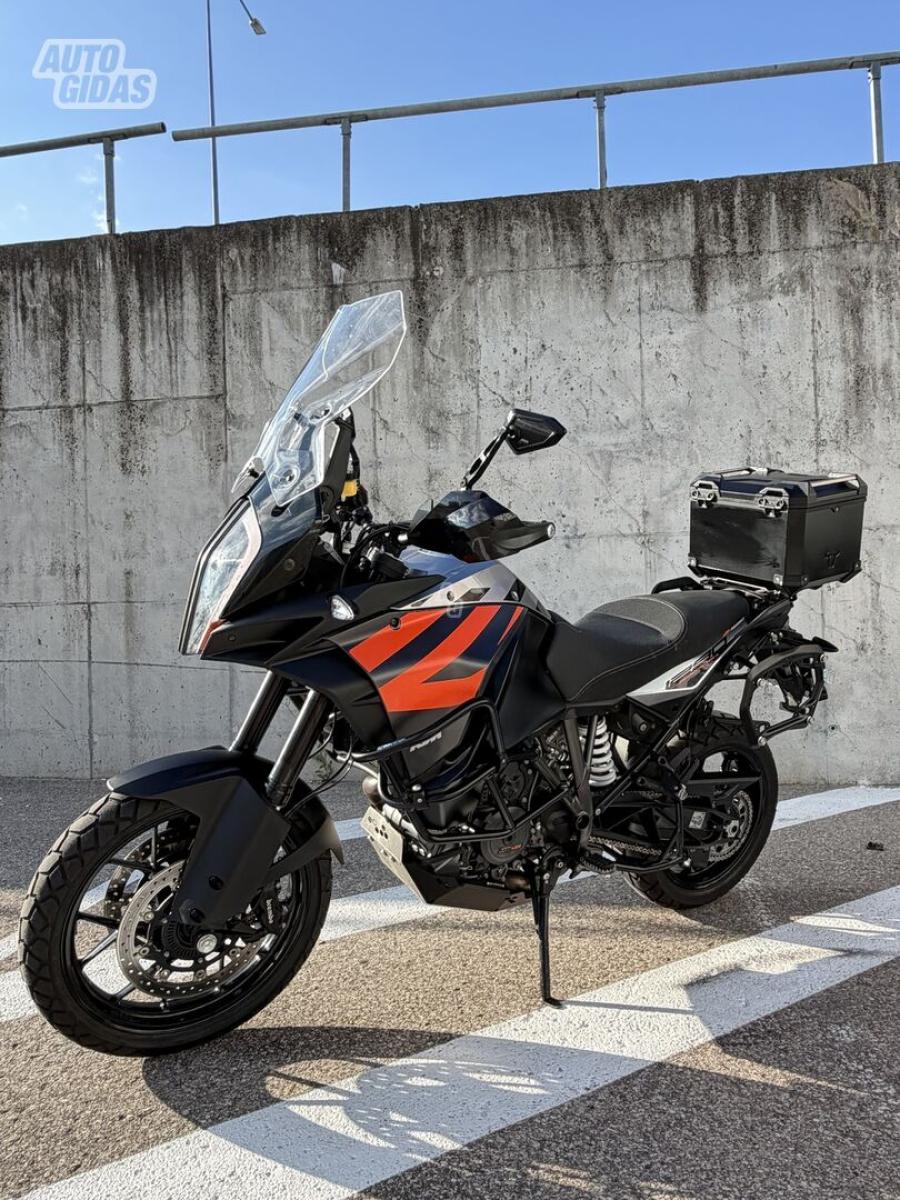 Melns KTM Super Adventure 2019 Viļņa, ar dzinēja tilpumu 1.30 L un nobraukumu 25 tūkst. km par 7800 €, foto 1 vietnē AUTOMOTO.COM.LV