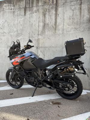 Melns KTM Super Adventure 2019 Viļņa, ar dzinēja tilpumu 1.30 L un nobraukumu 25 tūkst. km par 7800 €, foto 3 vietnē AUTOMOTO.COM.LV