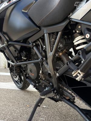 Melns KTM Super Adventure 2019 Viļņa, ar dzinēja tilpumu 1.30 L un nobraukumu 25 tūkst. km par 7800 €, foto 10 vietnē AUTOMOTO.COM.LV