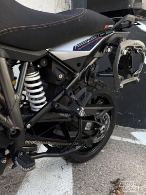 Melns KTM Super Adventure 2019 Viļņa, ar dzinēja tilpumu 1.30 L un nobraukumu 25 tūkst. km par 7800 €, foto 11 vietnē AUTOMOTO.COM.LV