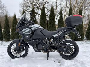 Black KTM Super Adventure 2020 in Elektrenai, with an engine capacity of 1.30 L and mileage of 105 thousand km for 7000 €, photo 2 on AUTOMOTO.COM.LV