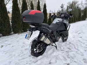 Black KTM Super Adventure 2020 in Elektrenai, with an engine capacity of 1.30 L and mileage of 105 thousand km for 7000 €, photo 5 on AUTOMOTO.COM.LV