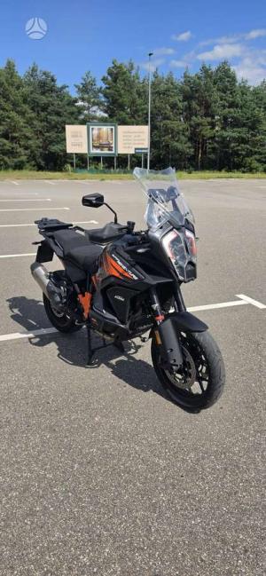 Black KTM Super Adventure 2021 in Vilnius, with an engine capacity of 1.29 L and mileage of 40 thousand km for 12000 €, photo  on AUTOMOTO.COM.LV