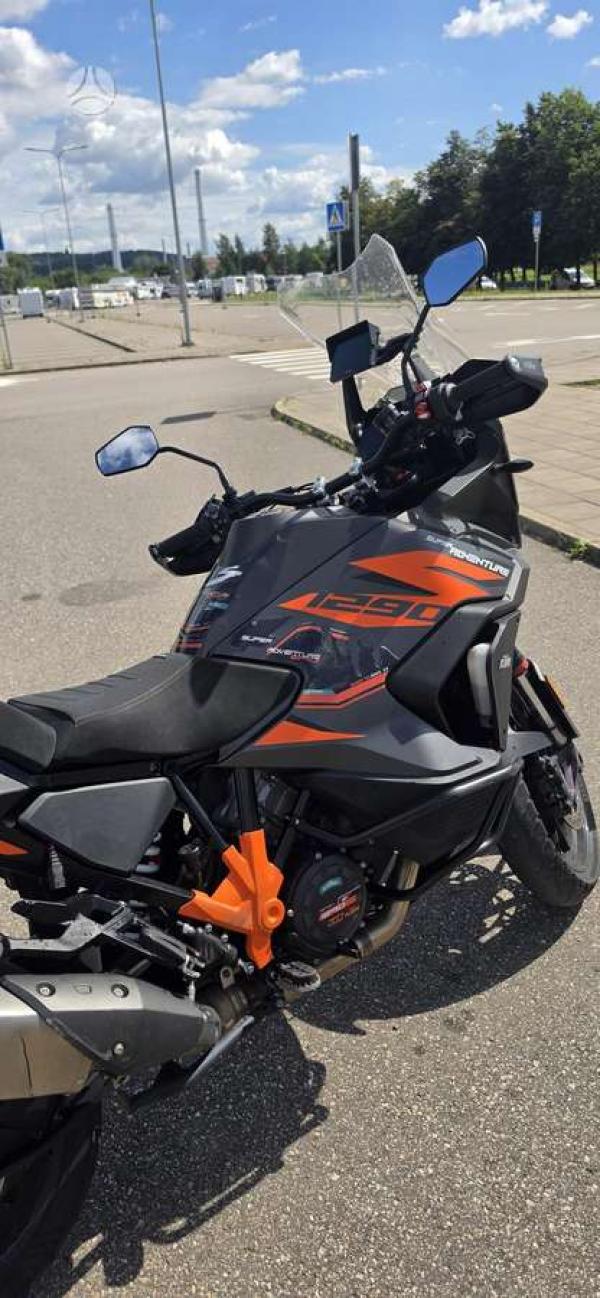 Black KTM Super Adventure 2021 in Vilnius, with an engine capacity of 1.29 L and mileage of 40 thousand km for 12000 €, photo 4 on AUTOMOTO.COM.LV