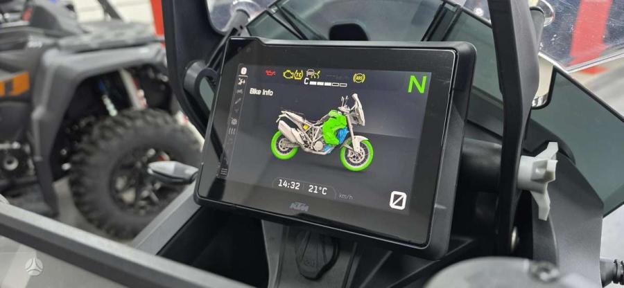 Black KTM Super Adventure 2022 in Taurage, with an engine capacity of 1.29 L and mileage of 25 thousand km for 13800 €, photo 13 on AUTOMOTO.COM.LV