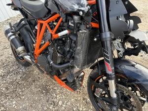 KTM Super Adventure 2014 Kelmė, ar dzinēja tilpumu 1.29 L un nobraukumu 0 tūkst. km par 2530 €, foto 18 vietnē AUTOMOTO.COM.LV