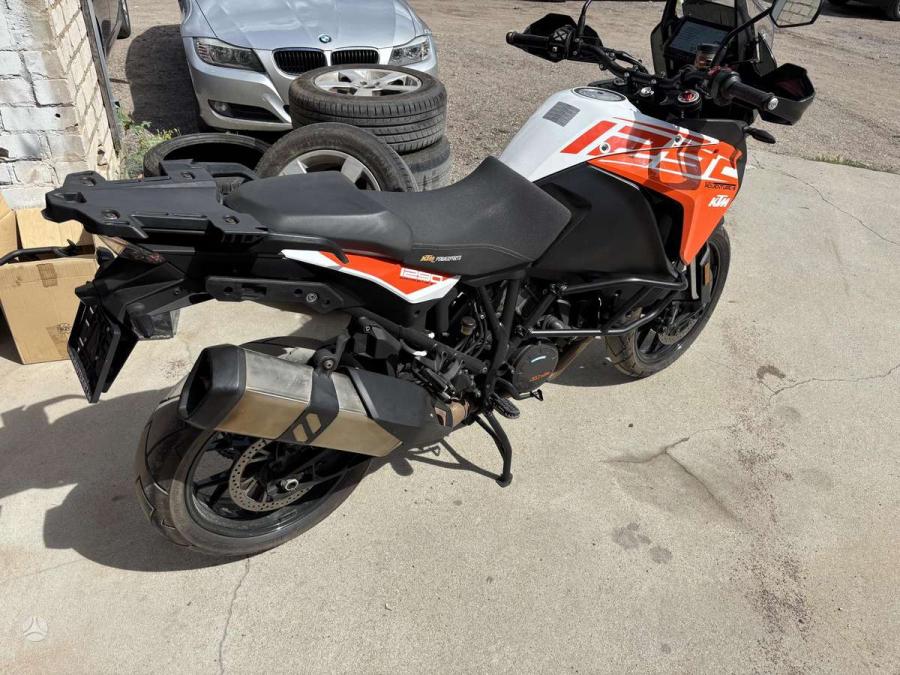 KTM Super Adventure 2017 Tauragė, ar dzinēja tilpumu 1.29 L un nobraukumu 99 tūkst. km par 6800 €, foto 5 vietnē AUTOMOTO.COM.LV