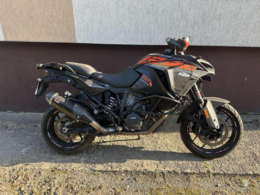 KTM Super Adventure 2018 in Taurage, with an engine capacity of 1.30 L and mileage of 33 thousand km for 4500 €, photo 1 on AUTOMOTO.COM.LV