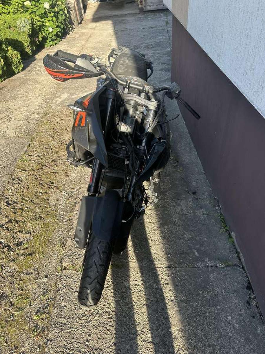KTM Super Adventure 2018 in Taurage, with an engine capacity of 1.30 L and mileage of 33 thousand km for 4500 €, photo 6 on AUTOMOTO.COM.LV
