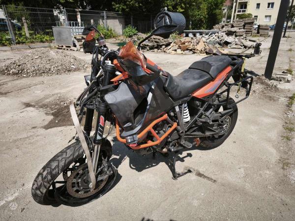 KTM Super Adventure 2020 Kauņa, ar dzinēja tilpumu 1.30 L un nobraukumu 22 tūkst. km par 4300 €, foto 1 vietnē AUTOMOTO.COM.LV