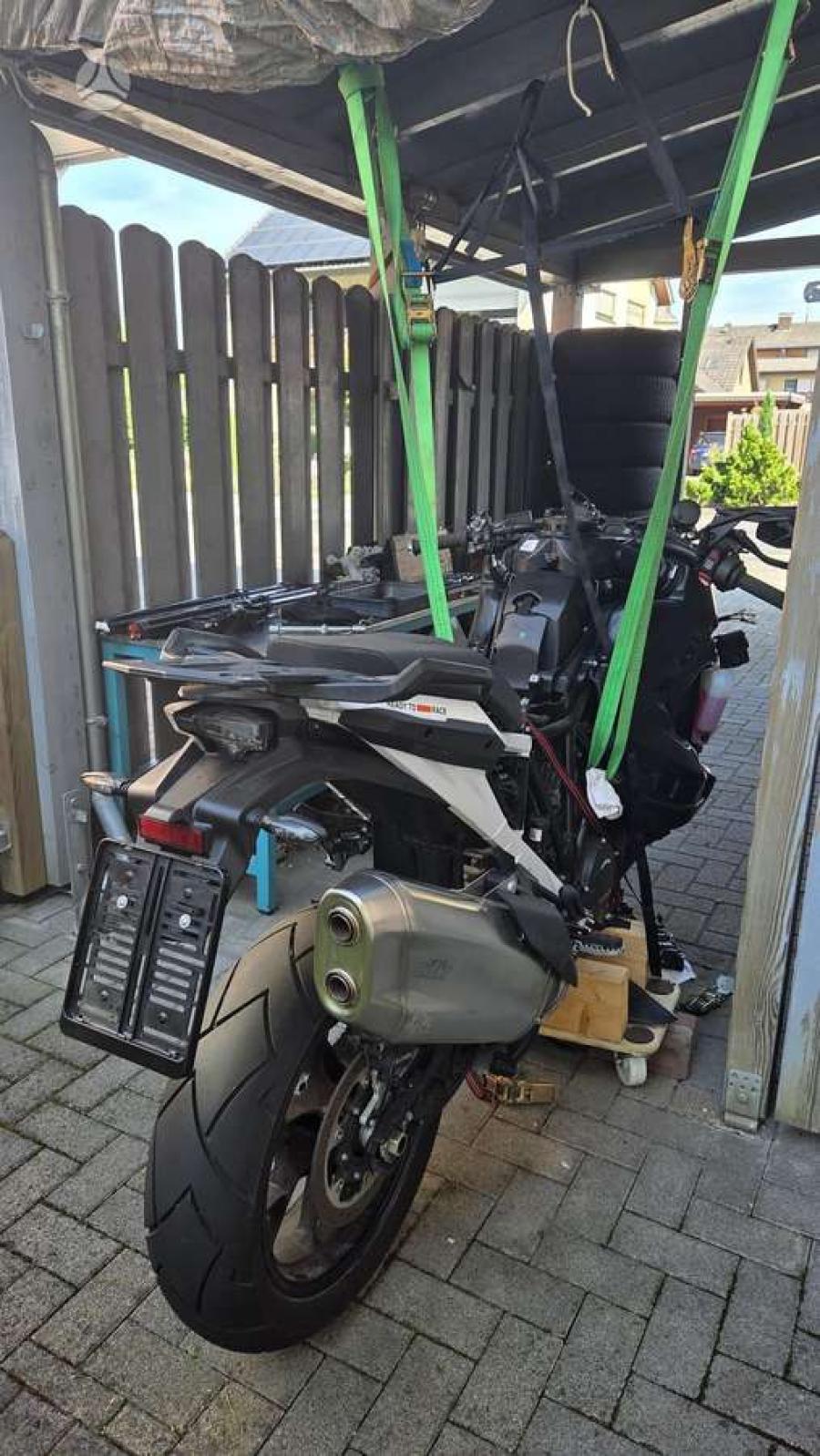 KTM Super Adventure 2024 in Taurage, with an engine capacity of 1.29 L and mileage of 2 thousand km for 5200 €, photo 3 on AUTOMOTO.COM.LV