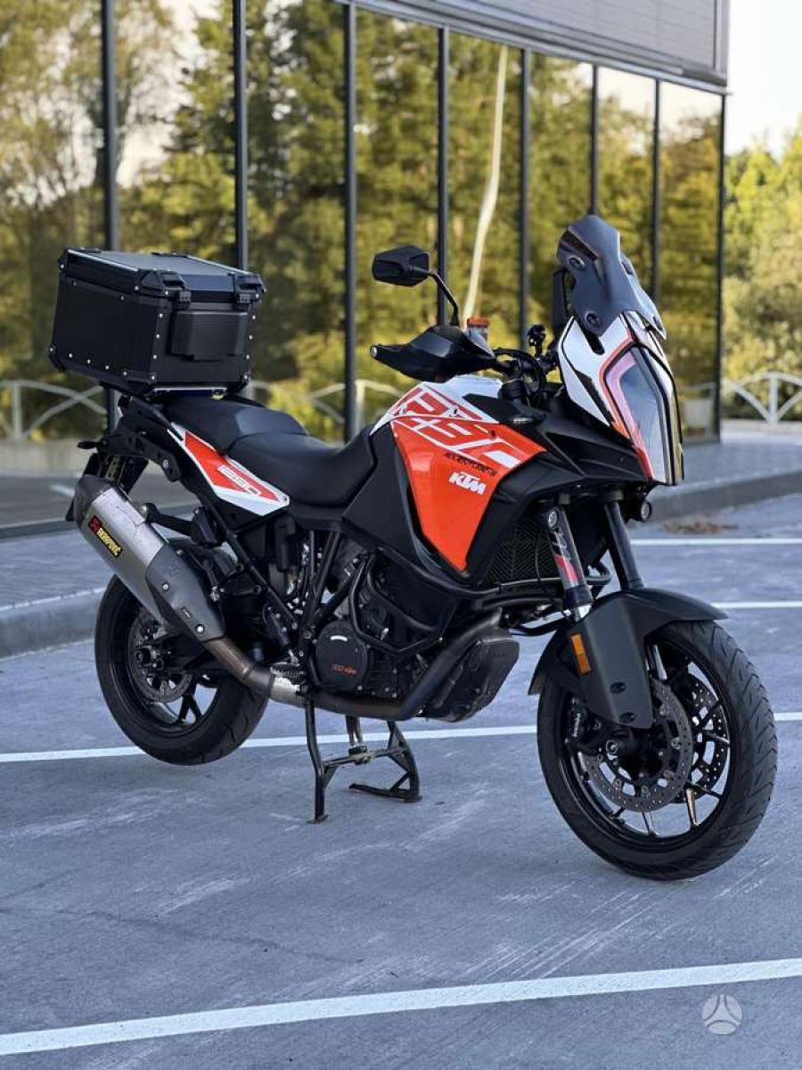 Orange KTM Super Adventure 2017 in Klaipeda, with an engine capacity of 1.30 L and mileage of 50 thousand km for 8599 €, photo 1 on AUTOMOTO.COM.LV