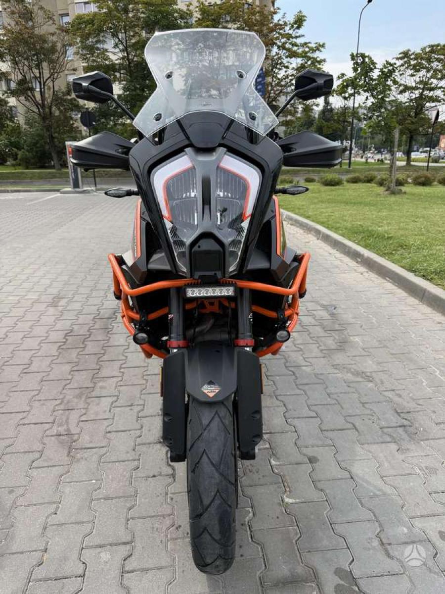 Orange KTM Super Adventure 2021 in Vilnius, with an engine capacity of 1.30 L and mileage of 7 thousand km for 12000 €, photo 3 on AUTOMOTO.COM.LV