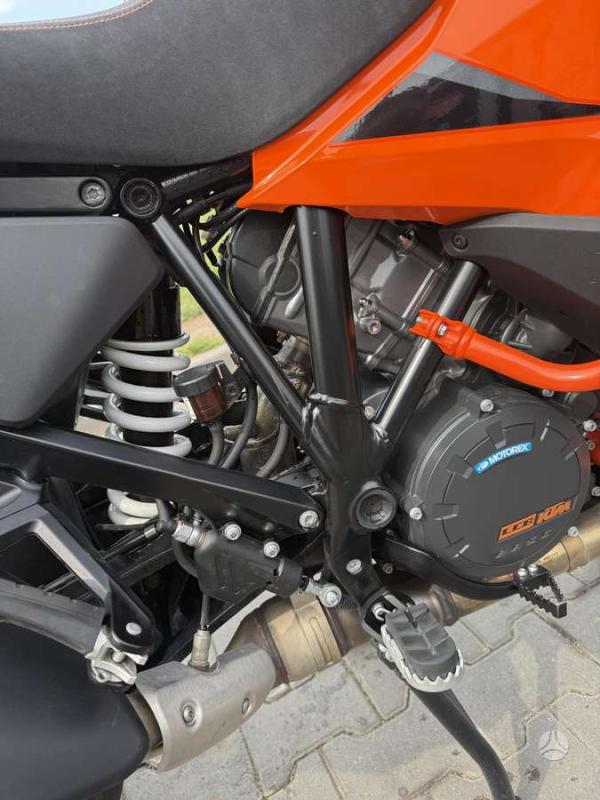 Orange KTM Super Adventure 2021 in Vilnius, with an engine capacity of 1.30 L and mileage of 7 thousand km for 12000 €, photo 6 on AUTOMOTO.COM.LV