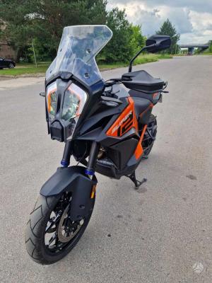 Oranžs KTM Super Adventure 2024 Viļņa, ar dzinēja tilpumu 1.30 L un nobraukumu 2 tūkst. km par 14900 €, foto 3 vietnē AUTOMOTO.COM.LV
