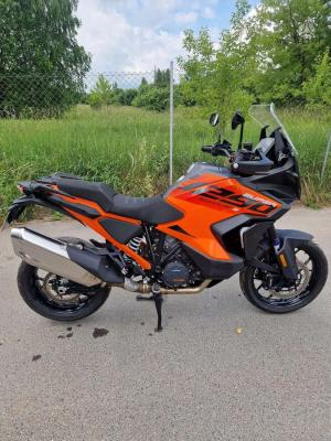 Oranžs KTM Super Adventure 2024 Viļņa, ar dzinēja tilpumu 1.30 L un nobraukumu 2 tūkst. km par 14900 €, foto 4 vietnē AUTOMOTO.COM.LV