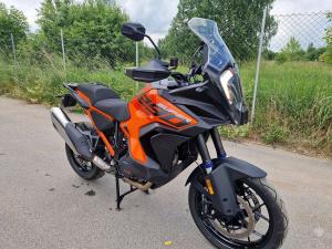 Oranžs KTM Super Adventure 2024 Viļņa, ar dzinēja tilpumu 1.30 L un nobraukumu 2 tūkst. km par 14900 €, foto 5 vietnē AUTOMOTO.COM.LV