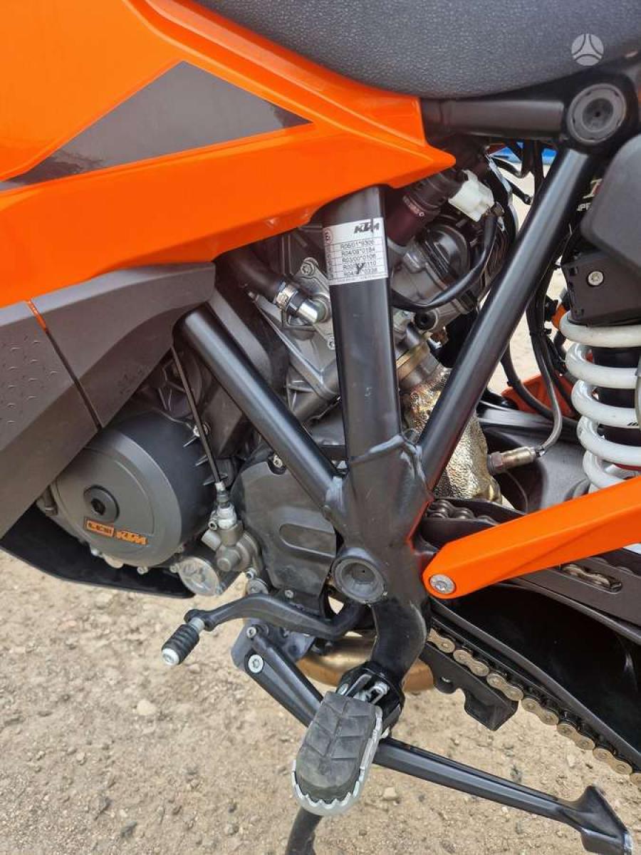 Oranžs KTM Super Adventure 2024 Viļņa, ar dzinēja tilpumu 1.30 L un nobraukumu 2 tūkst. km par 14900 €, foto 13 vietnē AUTOMOTO.COM.LV