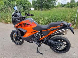 Oranžs KTM Super Adventure 2024 Viļņa, ar dzinēja tilpumu 1.30 L un nobraukumu 2 tūkst. km par 14900 €, foto 14 vietnē AUTOMOTO.COM.LV