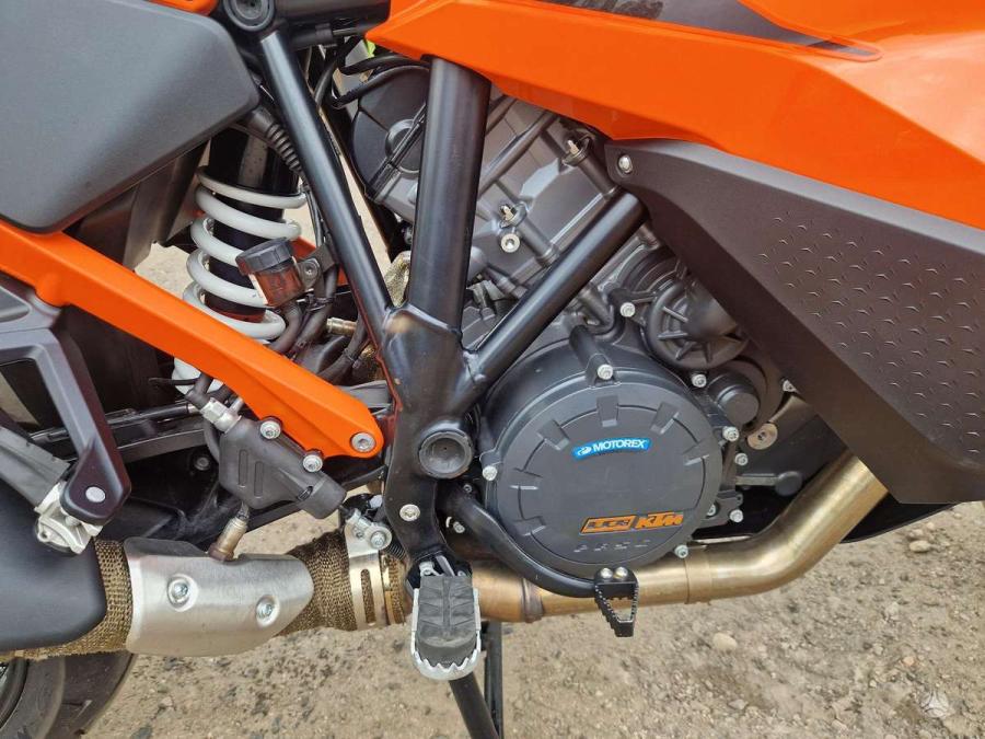 Oranžs KTM Super Adventure 2024 Viļņa, ar dzinēja tilpumu 1.30 L un nobraukumu 2 tūkst. km par 14900 €, foto 19 vietnē AUTOMOTO.COM.LV