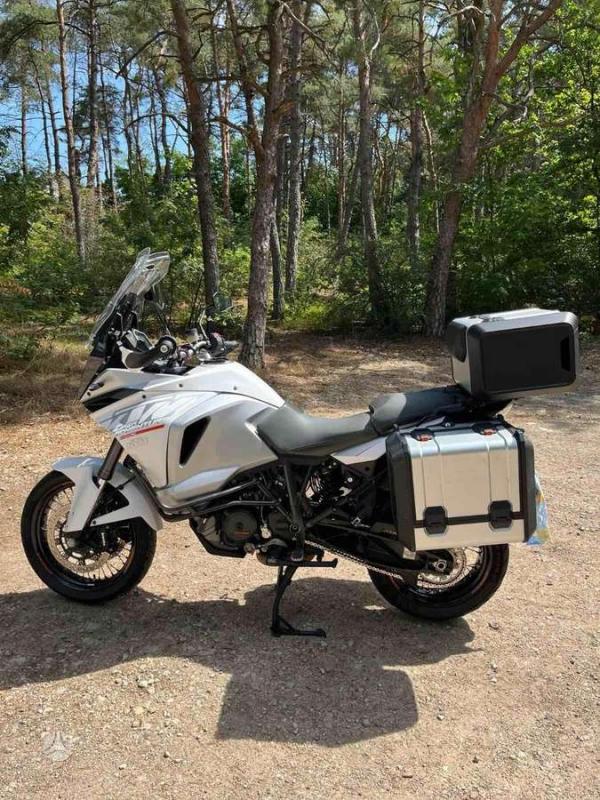 Balts KTM Super Adventure 2016 Viļņa, ar dzinēja tilpumu 1.30 L un nobraukumu 78 tūkst. km par 6990 €, foto 2 vietnē AUTOMOTO.COM.LV