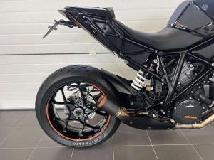 Melns KTM Super Duke 2018 Vilkaviškis, ar dzinēja tilpumu 1.30 L un nobraukumu 8 tūkst. km par 9000 €, foto 3 vietnē AUTOMOTO.COM.LV