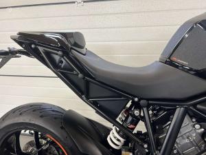 Melns KTM Super Duke 2018 Vilkaviškis, ar dzinēja tilpumu 1.30 L un nobraukumu 8 tūkst. km par 9000 €, foto 5 vietnē AUTOMOTO.COM.LV