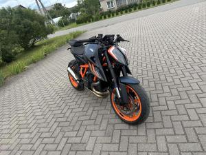Blue KTM Super Duke 2023 in Radviliskis, with an engine capacity of 1.29 L and mileage of 1 thousand km for 11500 €, photo 3 on AUTOMOTO.COM.LV