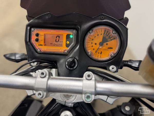 Коричневый КТМ Super Duke 2009 в Юрбаркас, объемом двигателя 1.00 л и пробегом 40 тыс. км за 4000 €, фото 9 на AUTOMOTO.COM.LV