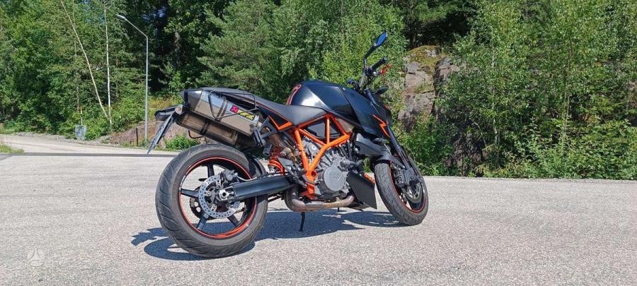 KTM Super Duke 2013 in Vilkaviskis, with an engine capacity of 1.00 L and mileage of 13 thousand km for 4200 €, photo 1 on AUTOMOTO.COM.LV