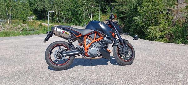 KTM Super Duke 2013 Vilkaviškis, ar dzinēja tilpumu 1.00 L un nobraukumu 13 tūkst. km par 4200 €, foto 2 vietnē AUTOMOTO.COM.LV