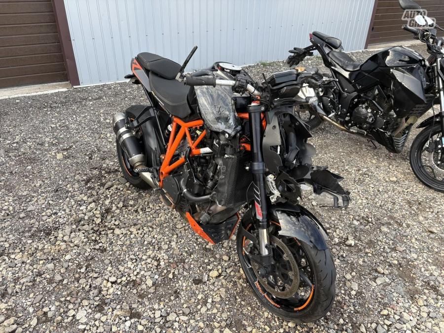 KTM Super Duke 2014 Kelmė, ar dzinēja tilpumu 1.29 L un nobraukumu 0 tūkst. km par 2430 €, foto 1 vietnē AUTOMOTO.COM.LV
