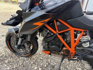 KTM Super Duke 2014 Kelmė, ar dzinēja tilpumu 1.29 L un nobraukumu 0 tūkst. km par 2430 €, foto 10 vietnē AUTOMOTO.COM.LV