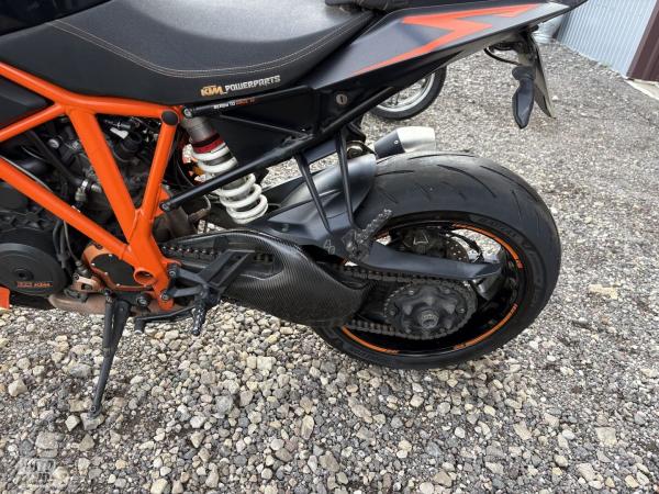 KTM Super Duke 2014 Kelmė, ar dzinēja tilpumu 1.29 L un nobraukumu 0 tūkst. km par 2430 €, foto 11 vietnē AUTOMOTO.COM.LV